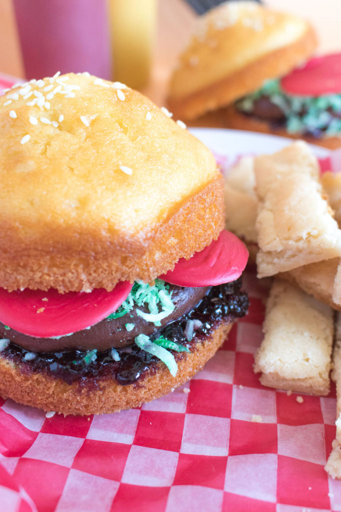 diy-mini-hamburger-cakes-recipe-2 - Carrie Colbert