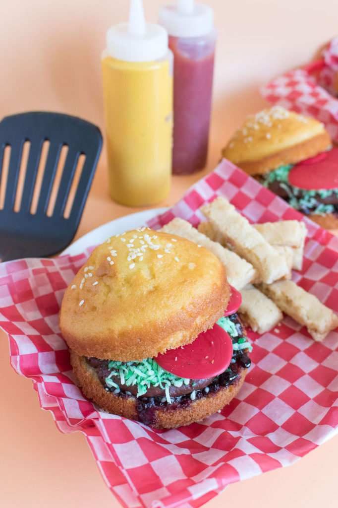 diy-mini-hamburger-cakes-recipe-3 - Carrie Colbert